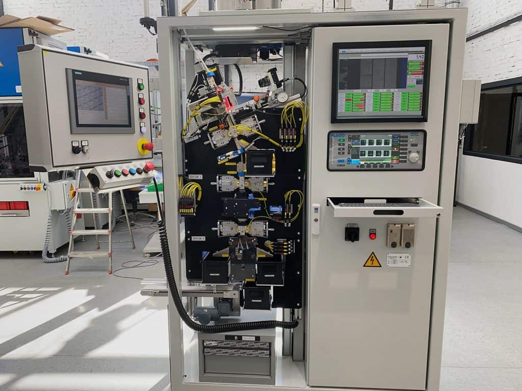 Inspection system for cylindrical rollers - Rohmann GmbH